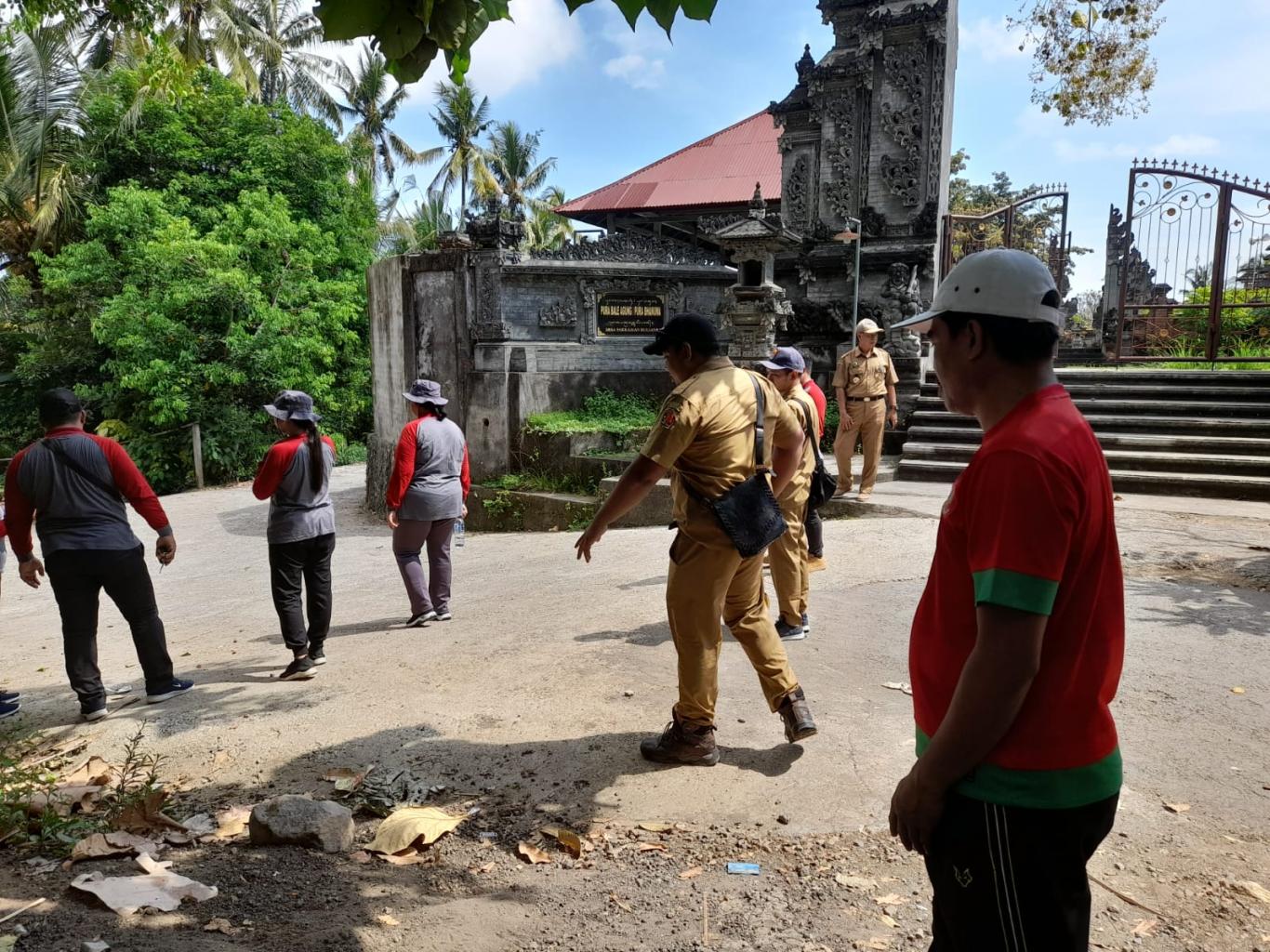 Pemeriksaan Fisik, Tim Inspektorat Cek Kegiatan Rabat Beton - Website ...