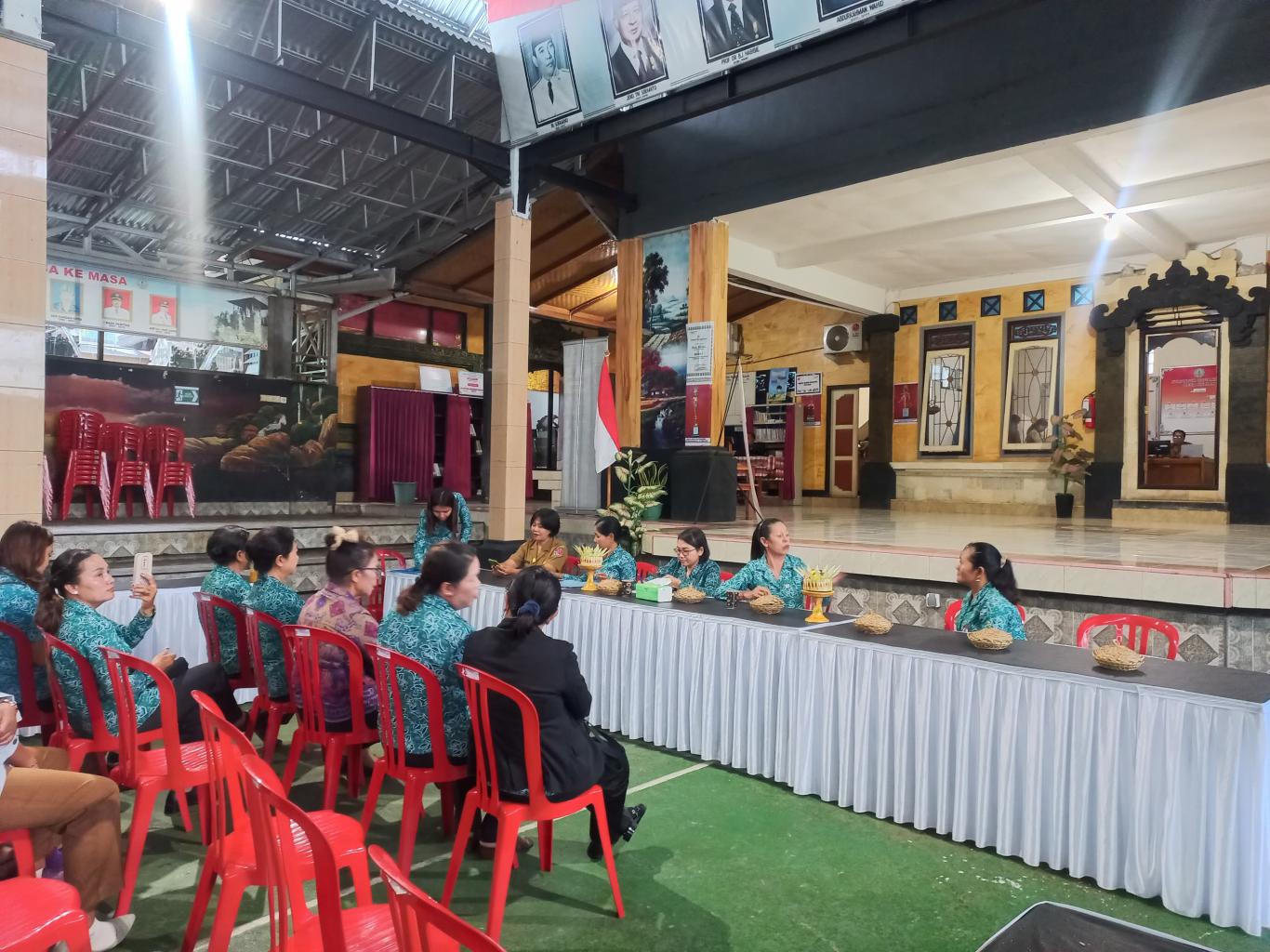 Kegiatan arisan PKK Kecamatan Kubutambahan di Desa Bulian - Website ...